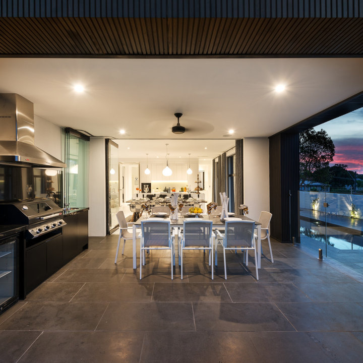 75 Most Popular 75 Beautiful Deck with an Outdoor Kitchen Ideas ...