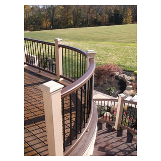 Trex Curved Deck with Railing Designs - Traditional - Deck ...