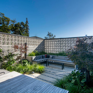 75 Blue Courtyard Deck Ideas You'll Love - March, 2024 | Houzz