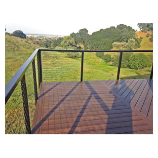 Vacaville, CA: Black Aluminum Railing System - Traditional - Deck ...