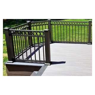 Wolf Deck with Westbury Aluminum Rail in Califon, NJ - Traditional ...
