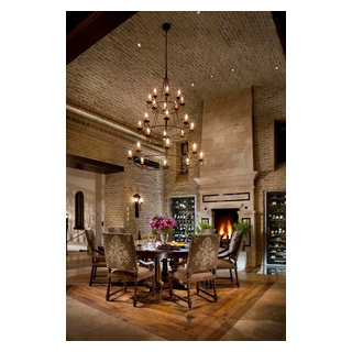 A Spanish Revival/ Spanish Colonial - Mediterráneo - Comedor - Orange ...