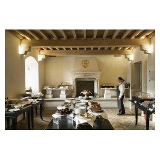 Castello Di Velona Private Villa and Spa Winery in Montalcino Italy ...