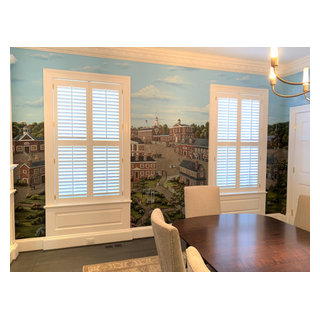 Colonial-Revolutionary Murals, hand painted throughout a dining room ...