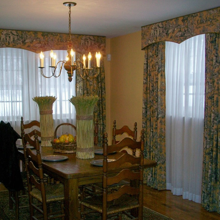 Cornice Board - Photos & Ideas | Houzz