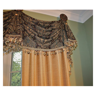 Custom Kingston Valance - Traditional - Dining Room - Philadelphia - by ...