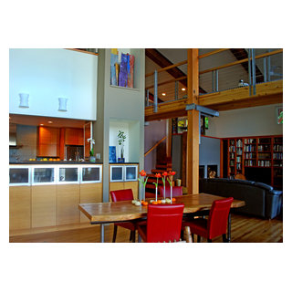 Houzz Tour: Art and Design on Raft Island, Washington - Contemporary ...
