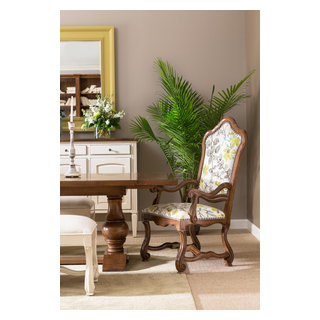 Lorts Showroom Spring 2014 | Dining Tables, Dining Chairs, Benchs, and ...