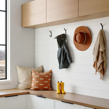 Rambler Entry - Photos & Ideas | Houzz