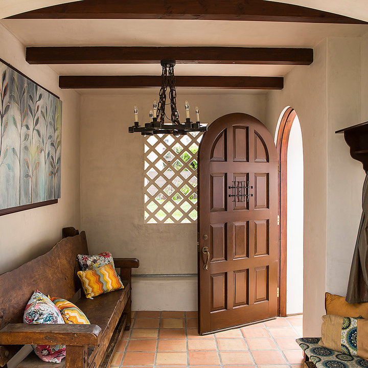 75 Beautiful Mediterranean Entrance Ideas and Designs - April 2023 ...