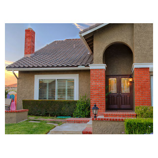 Classic Entry Door Design Ideas - Classique - Entrée - Orange County ...