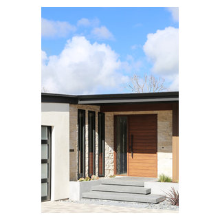 Coastal Escape - Modern - Entry - Orange County - by Eyoh Design | Houzz