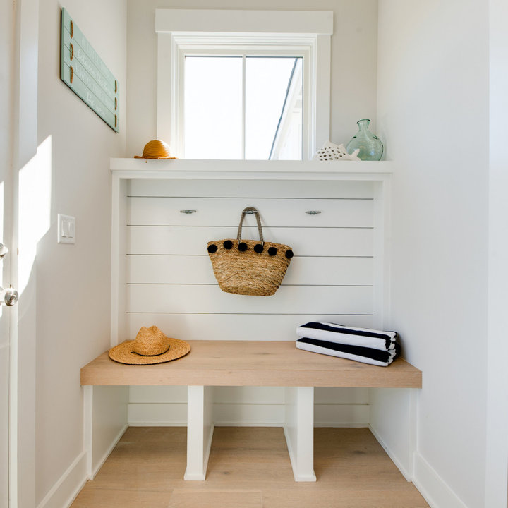 Coastal Farmhouse - Photos & Ideas | Houzz