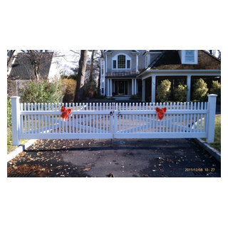 Custom Cedar Driveway Gate - Traditional - Entry - New York - by ...
