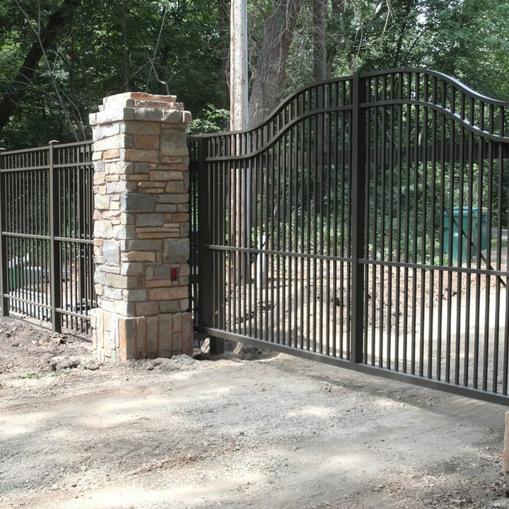 Driveway Gates - Photos & Ideas | Houzz