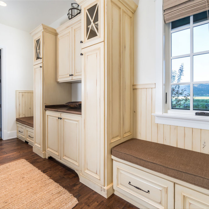 75 French Country Entryway Ideas You'll Love - June, 2023 | Houzz