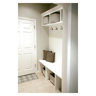 Enatai Cape - Entrance - Seattle - by DME Construction | Houzz IE