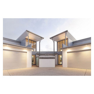Entrance Court - Contemporary - Entry - Sunshine Coast - by Bristow ...