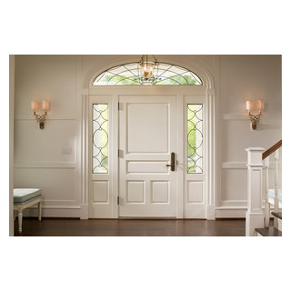 Formal entry of traditional Georgian-style - Traditional - Entry ...