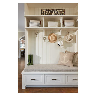 Front entry sitting area - Coastal - Entrance - Baltimore - by Purple ...