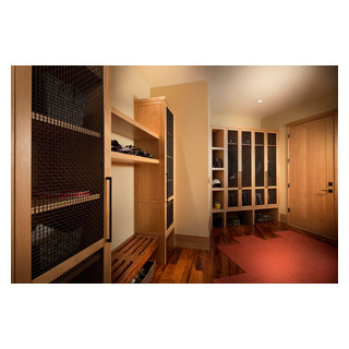 House 216 - Rustic - Entry - Sacramento - by Ryan Group Architects | Houzz