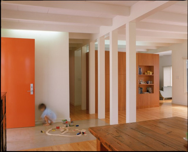 21 Creative Ways With Load-Bearing Columns