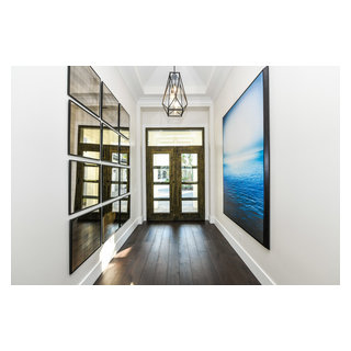 Mainsail Model - Foyer - Beach Style - Entry - Tampa - by Emcy Interior ...