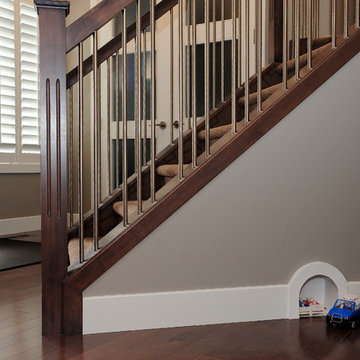 Simple Newel Post - Photos & Ideas | Houzz