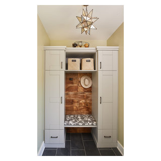 Modern Farmhouse - Farmhouse - Entry - Grand Rapids - by RaK Home ...