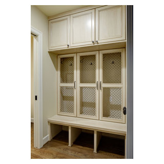 Rossmeissl Home - Traditional - Entry - Seattle - by Jordan Valente ...