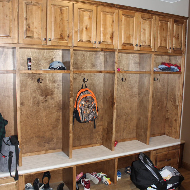 Rustic Maple - Photos & Ideas | Houzz