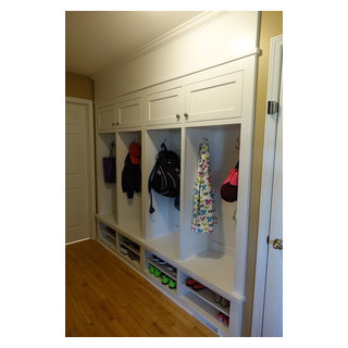 Saline Custom Storage Lockers - Traditional - Entry - Detroit - by New ...
