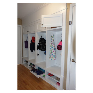 Saline Custom Storage Lockers - Traditional - Entry - Detroit - by New ...