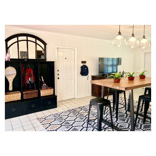 The Everything Room - Modern - Entry - Tampa - by Tweak Your Space | Houzz