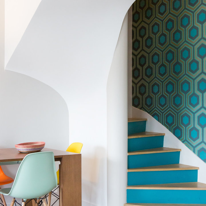 Retro Staircase Design Ideas, Renovations & Photos - March 2025 | Houzz SG
