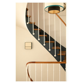 The family grows and leave Paris - Project Quesada - Modern - Staircase ...