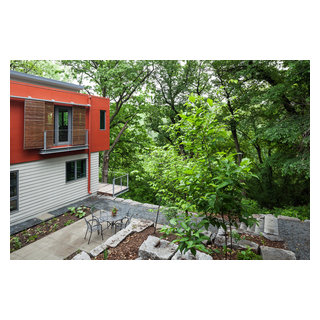 A Garden and a Library - Moderne - Façade - Minneapolis - par Sarah ...