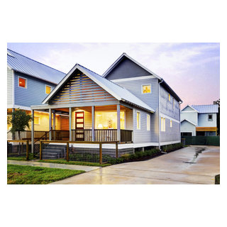 A Modern Farmhouse Design in Houston, Texas - Farmhouse - Exterior ...