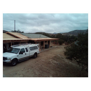 Alpine Rebuild - Rétro - Façade - San Diego - par TCE Constructors | Houzz