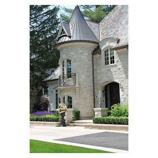 Aurora Home 1 - Traditional - Exterior - Toronto - by Taylor Design ...