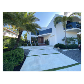 Bay Rd Designer Concrete Slabs and Artificial Turf - Aggregate on the ...