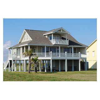 Beach Houses - Beach Style - Exterior - Houston - by Pelco Builders | Houzz