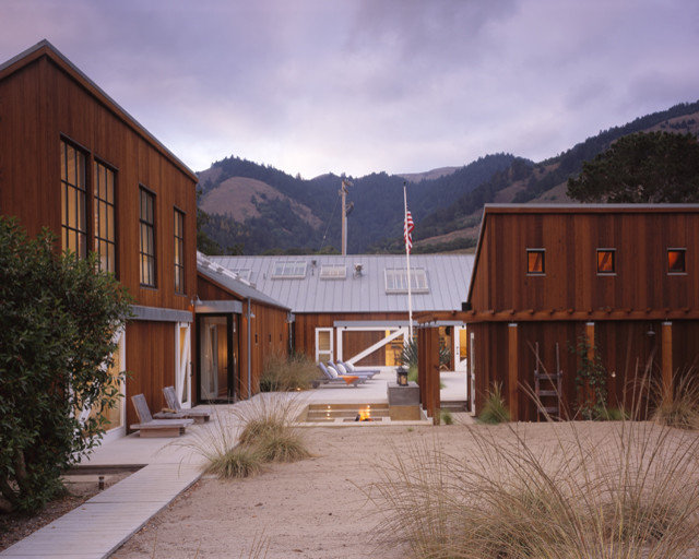 Home Designs: The U-Shaped House Plan