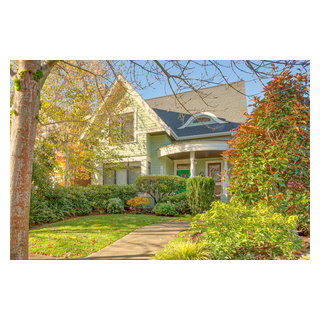 Beautiful West Queen Anne Classic - Traditional - Exterior - Seattle ...