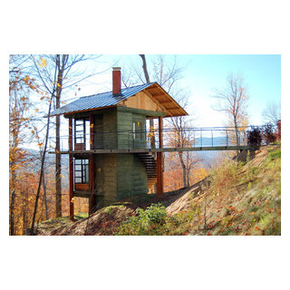 Black Treehouse - Rustic - Exterior - Burlington - by Arrodesign ...
