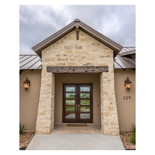 Builder Model | Copper Ridge | New Braunfels, Texas - Farmhouse ...