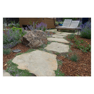 Cameron Dark Quartzite Flagstone Walkway - Moderne - Façade - San ...