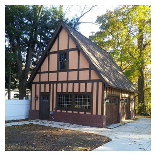 Carraige Barn to match Existing Tudor Revival - Classique Chic - Façade ...