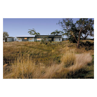 Challis Residence - Farmhouse - Exterior - Geelong - by AMG Architects ...