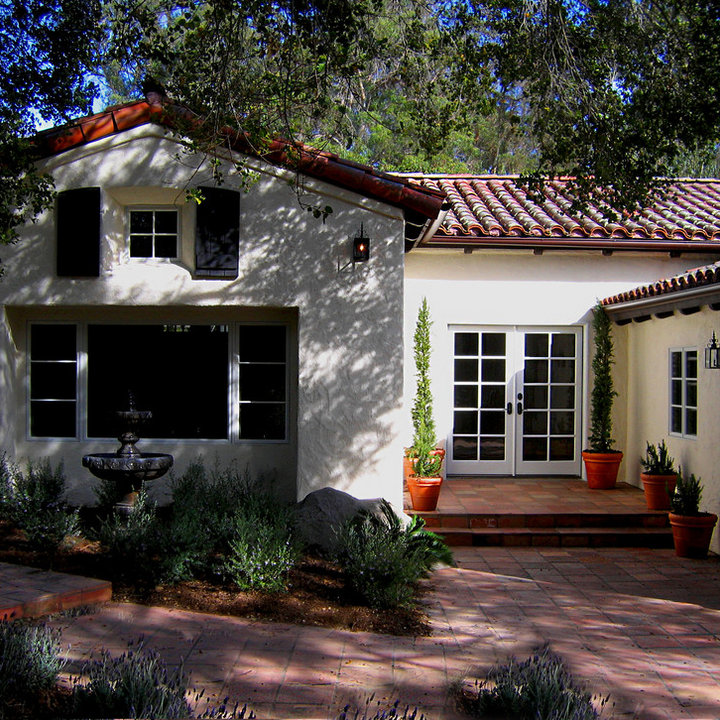 Spanish Courtyards Homes - Photos & Ideas | Houzz